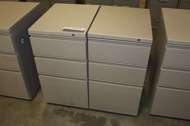 Times 2 - 3 drawer filing cabinets - Backes Commercial Auctioneers