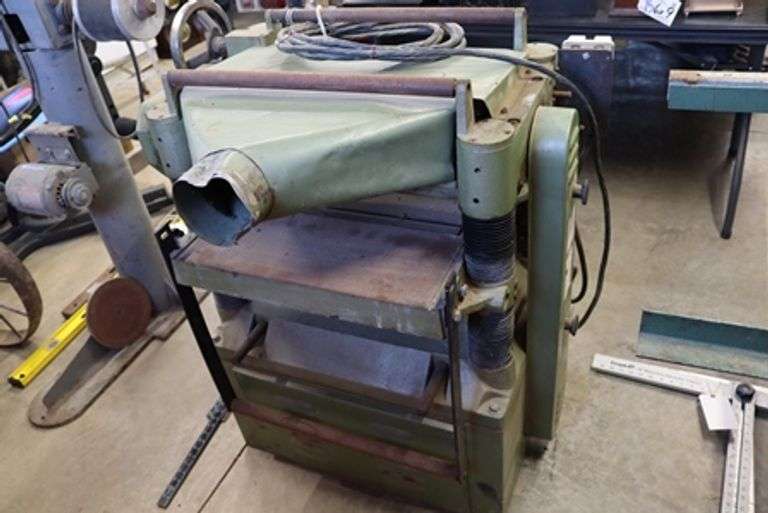 Grizzly model G1033 auto feed 20" precision planer - Backes Commercial ...