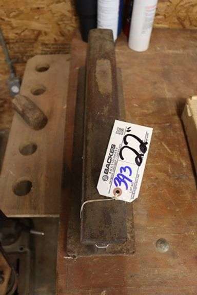 22" Custom rail road tie anvil - Backes Commercial Auctioneers