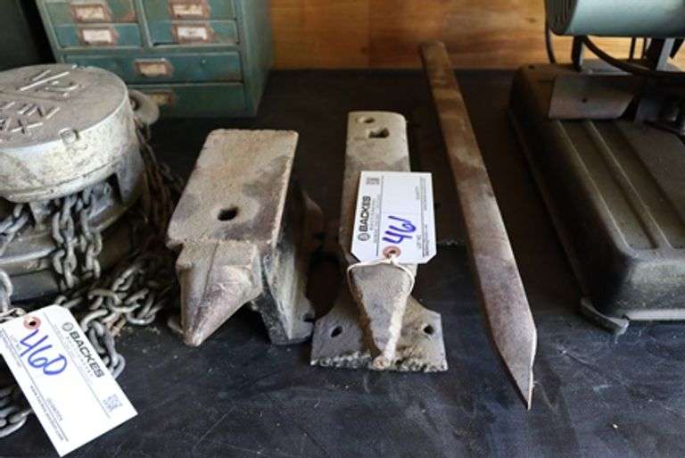 All to go - 3 custom rail road tie anvils - Backes Commercial Auctioneers