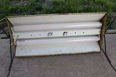 Bench top work light - Backes Commercial Auctioneers