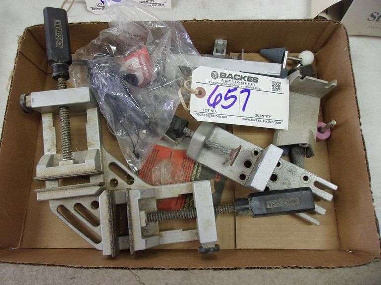 Corner Clamp fixture - Backes Commercial Auctioneers