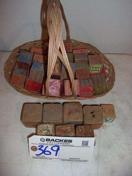 Vintage wood blocks - Backes Commercial Auctioneers