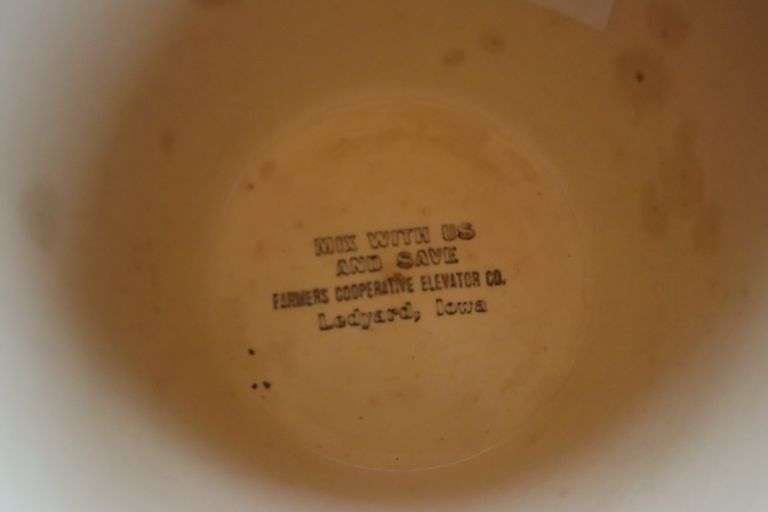 8" round Watts Apple Leaf ceramic pottery with Farmers Cooperative ...