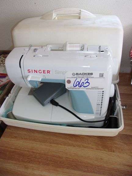 Singer Simple sewing machine - Backes Commercial Auctioneers