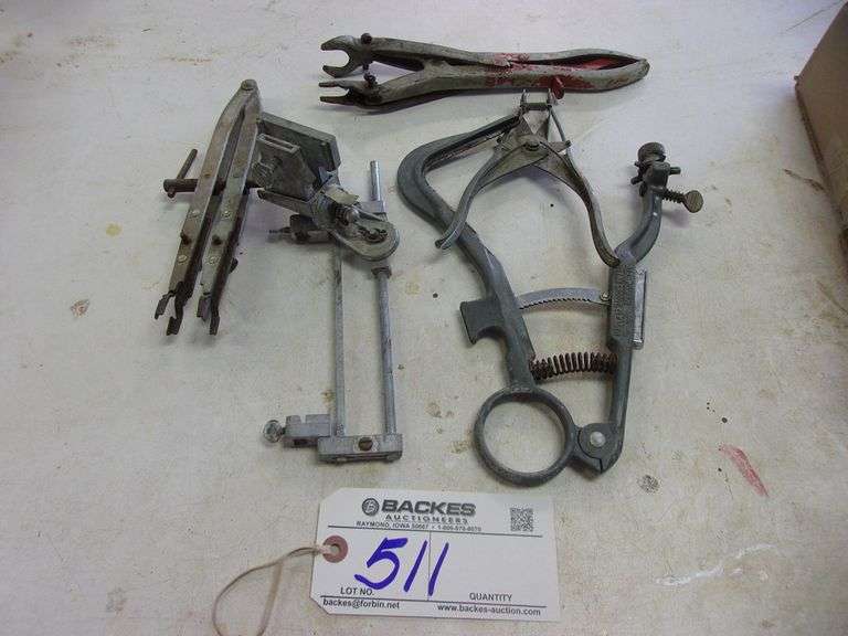 Small engine overhaul tools - Backes Commercial Auctioneers