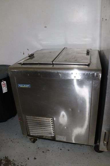 Nelson model Bd4 stainless portable reach in freezer - Backes ...
