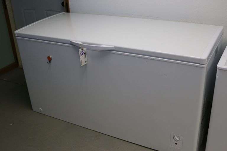 Like New Criterion 453-5422 white 18.3 Cubic foot chest freezer ...