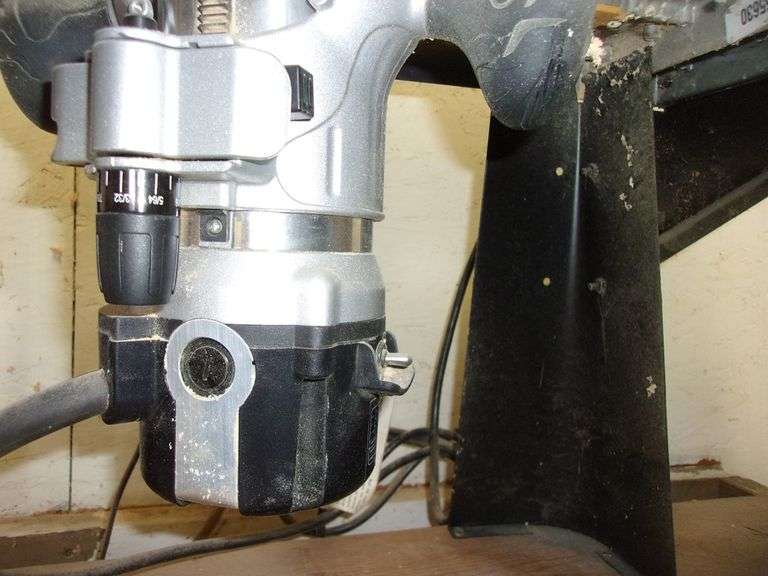 Craftsman Router table with router - Backes Commercial Auctioneers