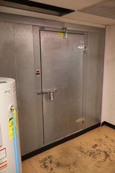 Norlake 6' x 8' x 91" high walk in cooler w/ floor, self contained drop ...