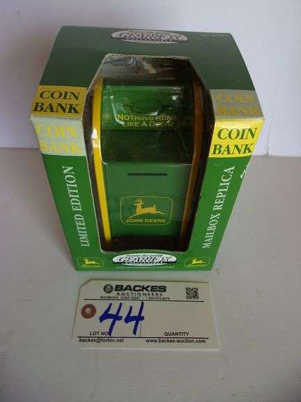 John Deere Coin Mailbox - Backes Commercial Auctioneers