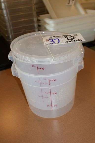 Times 2 - 6 quart food storage containers w/ lids - Backes Commercial Auctioneers