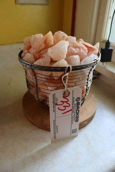 Counter top lighted rock display - Backes Commercial Auctioneers