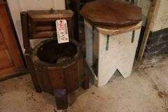 Pair to go - Wood stand & vintage wood washing machine - located in ...