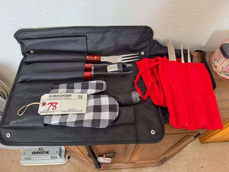 2 BBQ sets - Backes Commercial Auctioneers