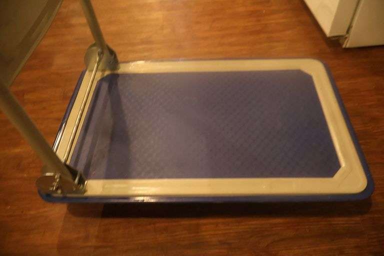 18" x 24" metal framed paper cart - Backes Commercial Auctioneers