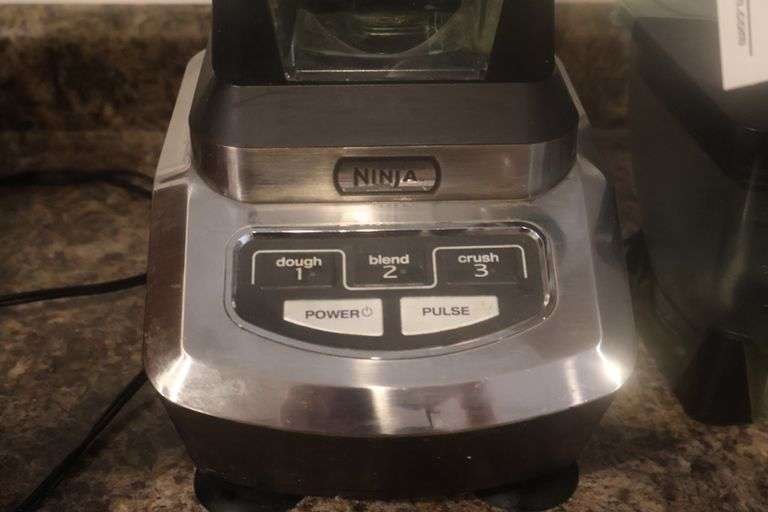 Ninja counter top food processor with extra pitcher - nice - Backes ...