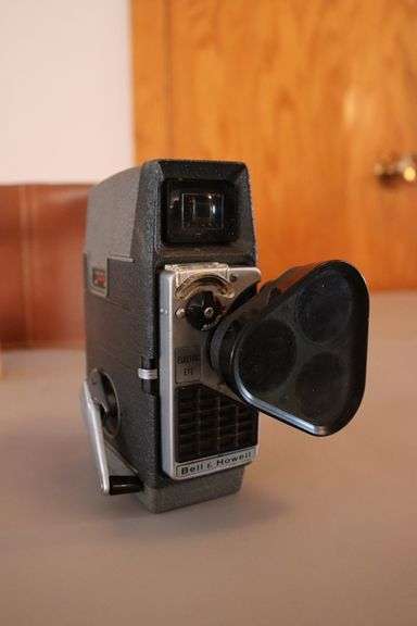 Bell & Howell vintage cam corder - Backes Commercial Auctioneers