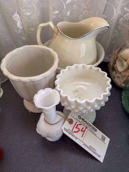 All To Go - Vases, bowls, pitcher - Backes Commercial Auctioneers