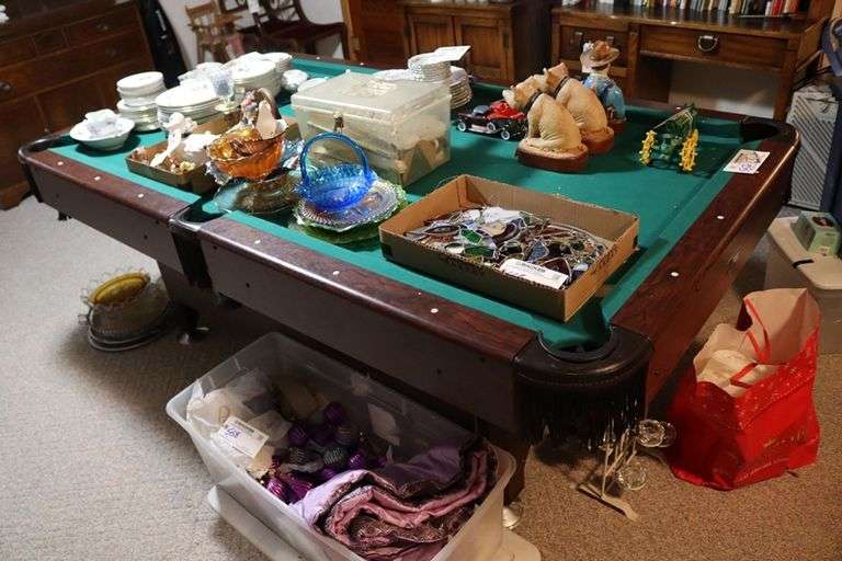 Sportcraft 7' Pool Table - Backes Commercial Auctioneers