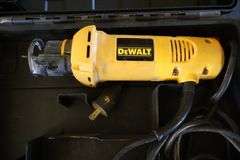 Dewalt DW660 electric cut out tool - Backes Commercial Auctioneers