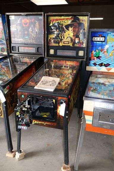 2020 Stern Pinball I-00A4 coin operated Indiana Jones pinball machine ...