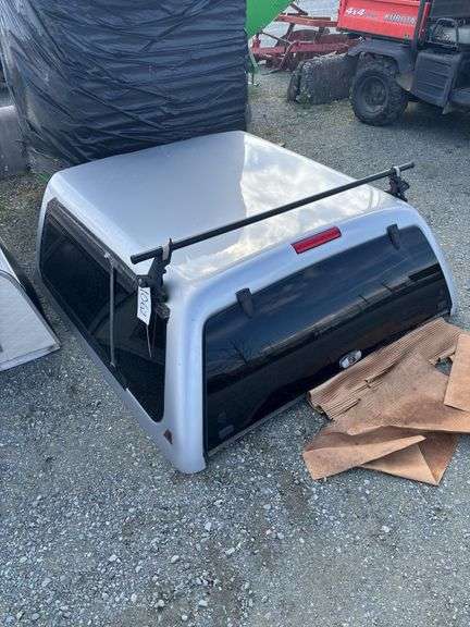 Nissan Frontier Canopy - Beekman Auctions Ltd