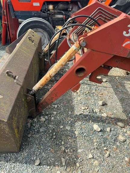 Allied 380 Loader w/Bucket and Frames - Beekman Auctions Ltd