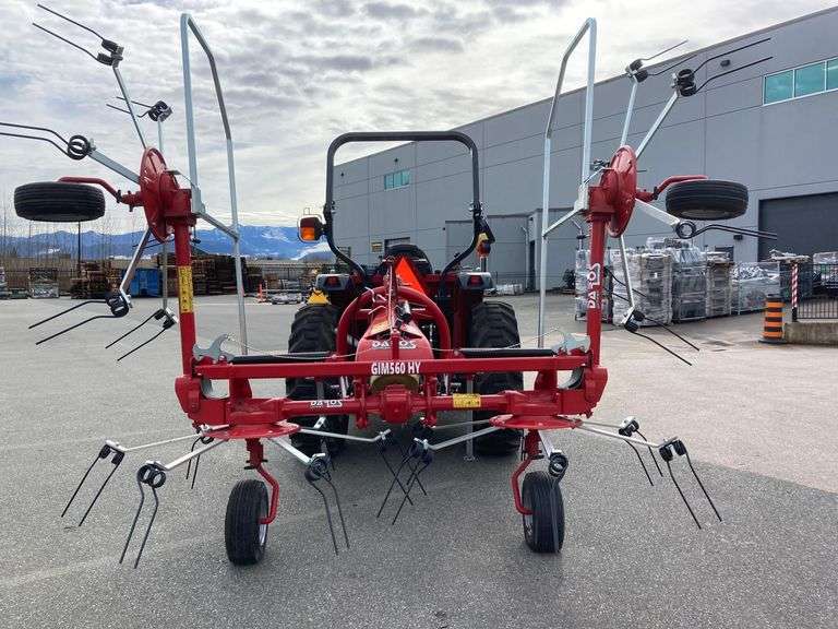 18' Daros GT560 DR Hay Tedder - 4 Basket - New - Beekman Auctions Ltd