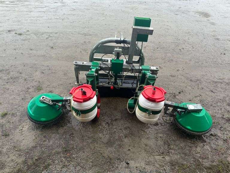 Mantis Flexomant-4 Atomiser Row Sprayer - Beekman Auctions Ltd