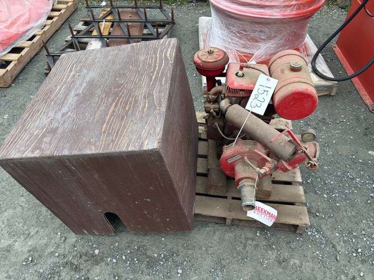 Wisconsin Engine Trash Pump - Beekman Auctions Ltd