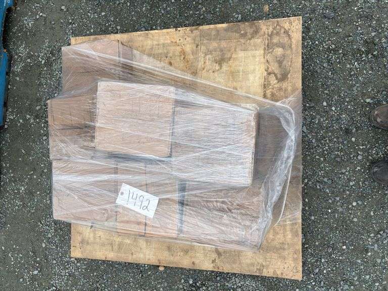 15x Boxes of Log Staples 3/8 x 4 1/2-NEW - Beekman Auctions Ltd