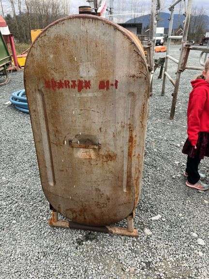Diesel Fuel Tank 900L - Beekman Auctions Ltd