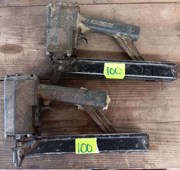 (2) Duo Fast Staple Guns, Both Work - ELCO Auctions