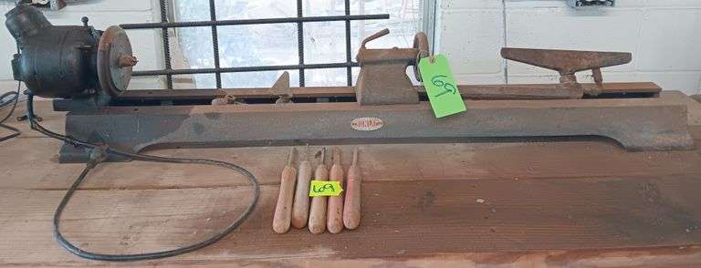 Dunlap Lathe w/ (5) Lathe Tools, Does Work - ELCO Auctions