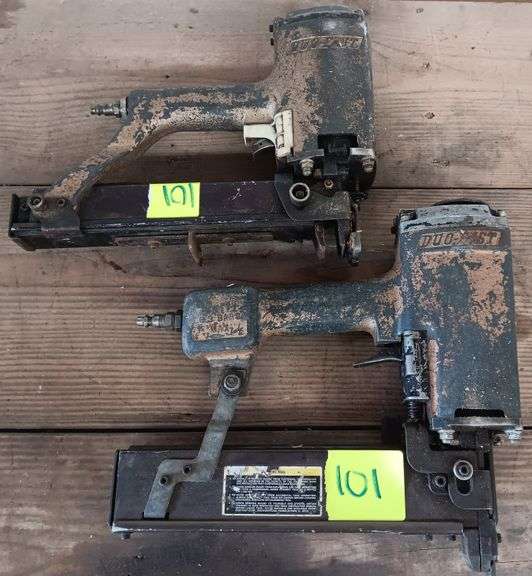 (2) Duo Fast Staple Guns, Both Work - ELCO Auctions