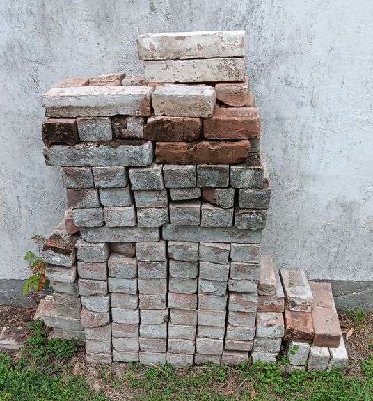 80+ Bricks - ELCO Auctions