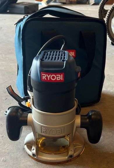 RYOBI Fixed Base Router w/ Bag, Does Work - ELCO Auctions