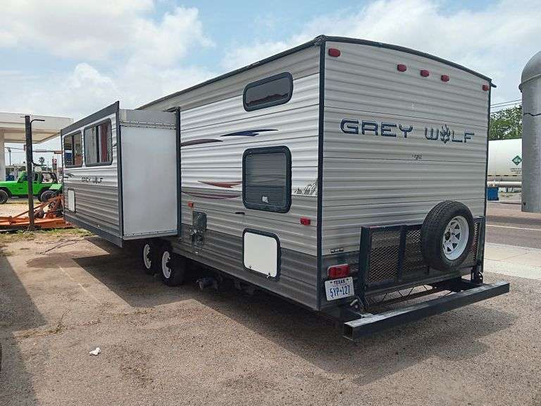 2014 Grey Wolf 30' Travel Trailer, Single Slide, Cold AC, Motorized ...
