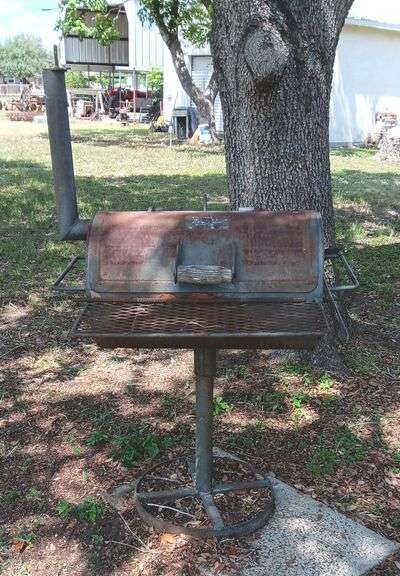 BBQ Pit ( 26-1/2" L , 16" Diameter, 40-1/2"H) - ELCO Auctions
