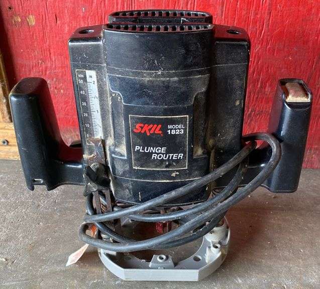 Skil Plunge Router #1823, Does Work - ELCO Auctions