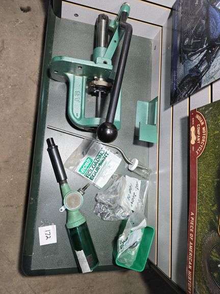 RCBS A5 RELOADING PRESS. 4X4. MULTIPLE PLATES. POWDER MEASURE. FELL OFF ...