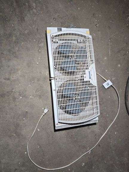WINDOW FAN. - Freedom Auctions LLC