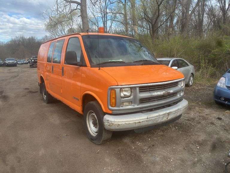 2000 CHEVROLET Express - - Greater Detroit Auto Auction