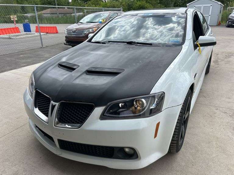 2009 PONTIAC G8 Base 6G2ER57729L167782 - Greater Detroit Auto Auction