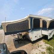 2009 STARCRAFT RV INC. CENTENNIAL 3310 - Greater Detroit Auto Auction