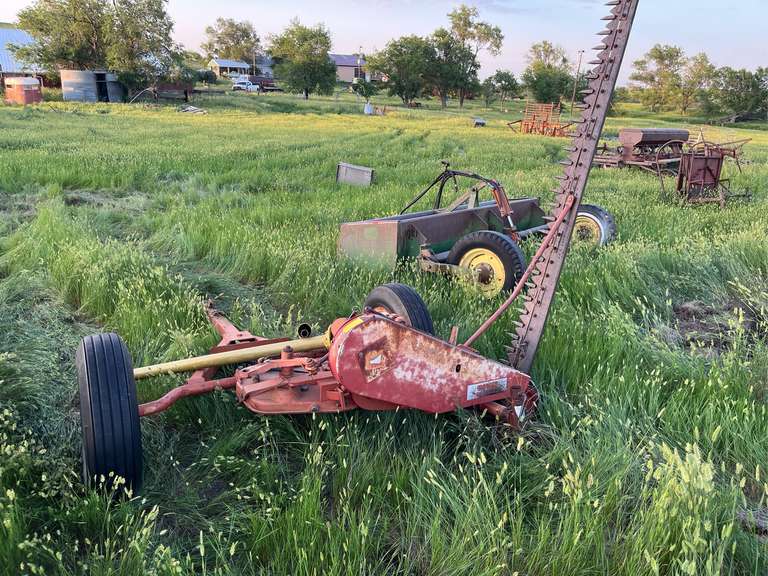 Rowse 9’ pull type sickle mower. 540 pto. - Hewitt Land Company