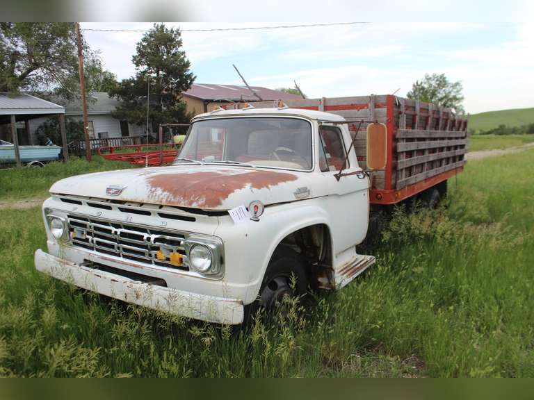 1964 Ford 600 - Hewitt Land Company