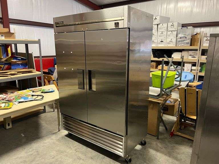 True Commercial Refrigerator - JJ Merchant