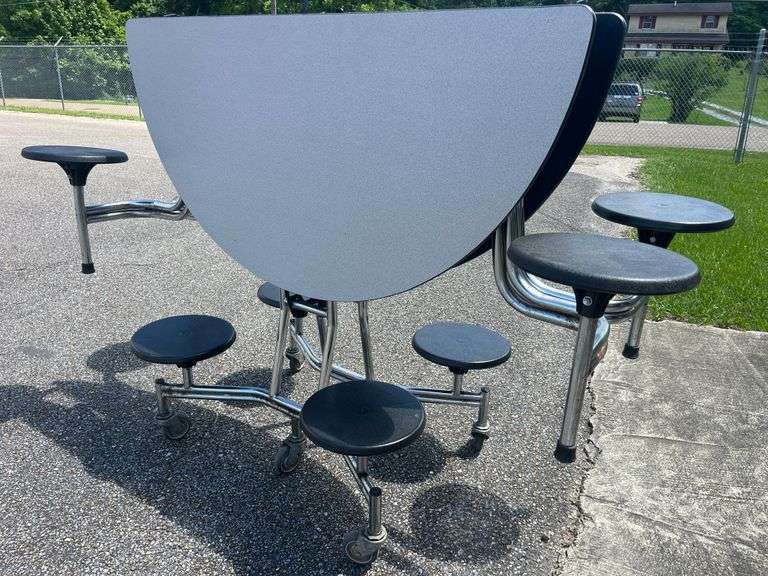 6' Folding Round Cafeteria Table - JJ Merchant
